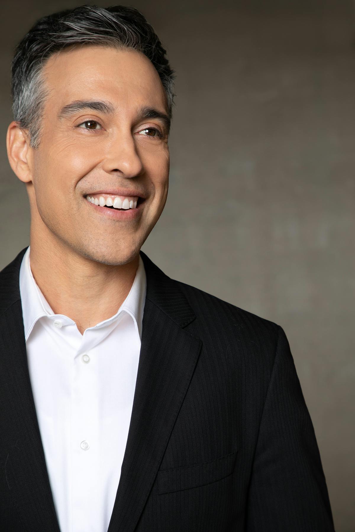 About — Christopher Ahuja for Congress